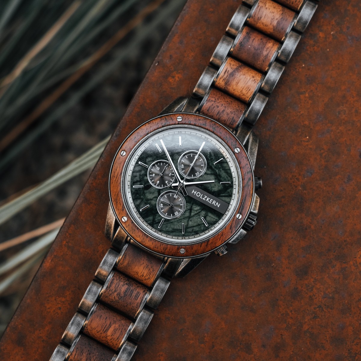 Coel (Walnut/Marble) | Holzkern